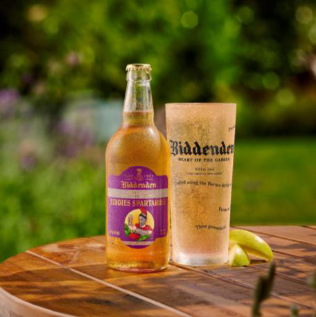 Fruity ciders with added sparkle. - Produced in Kent